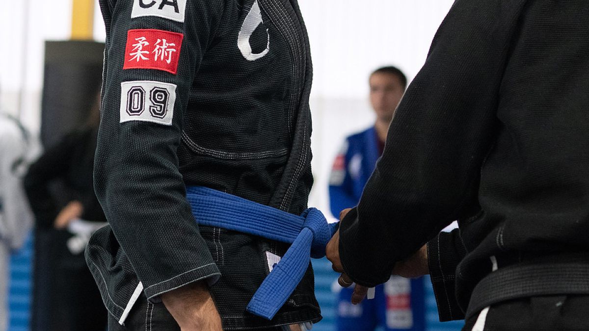 Journey to Earning a Blue Belt: How Long To Get a Blue Belt in BJJ